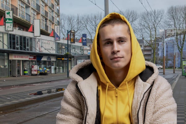 Dylano (17) vernielde samen met zijn vrienden geen enkele winkel