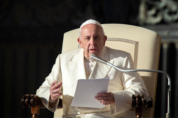 Paus presenteert extra aflevering van Urbi et Orbi in verband met ...