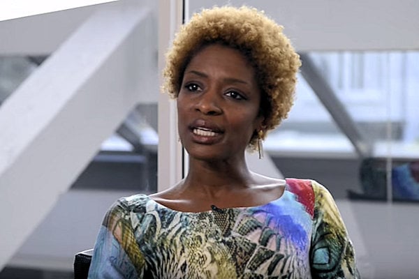 Sylvana Simons (48) wordt oma